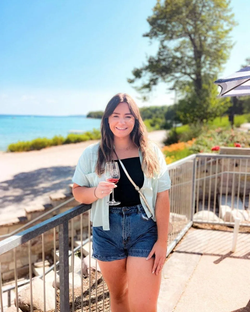 6 Beautiful Traverse City Wineries for Wine Tasting